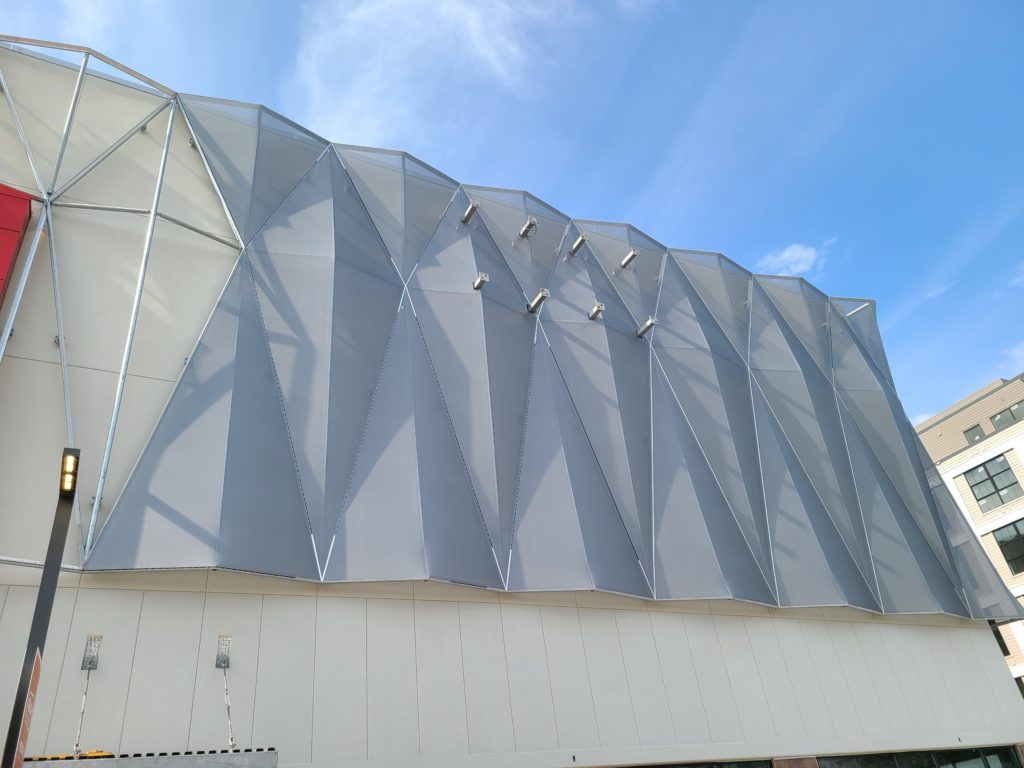 01 — FlexFacades by Structurflex