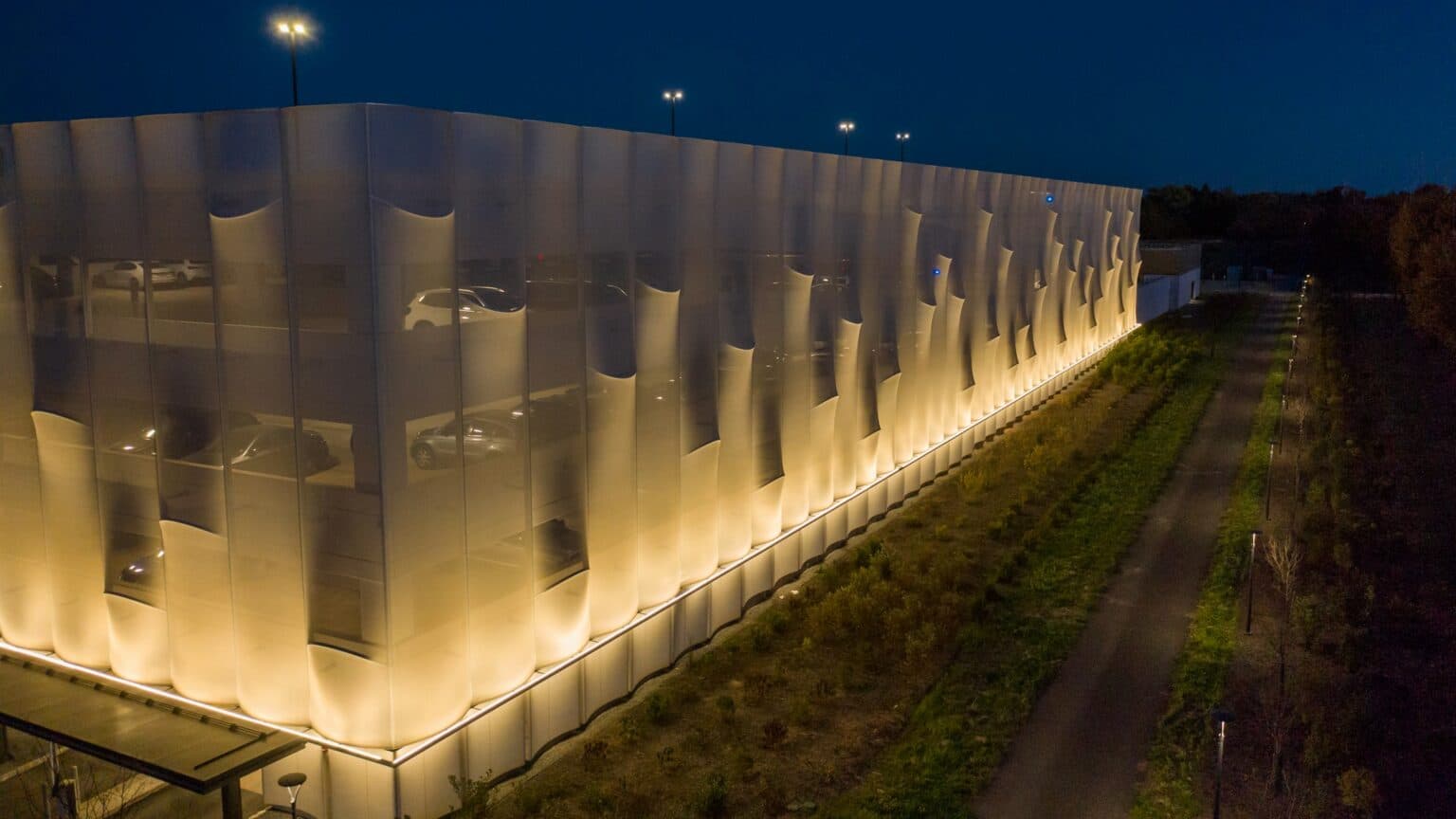 FlexFacades 3D Cladding Screen + Steel Framework